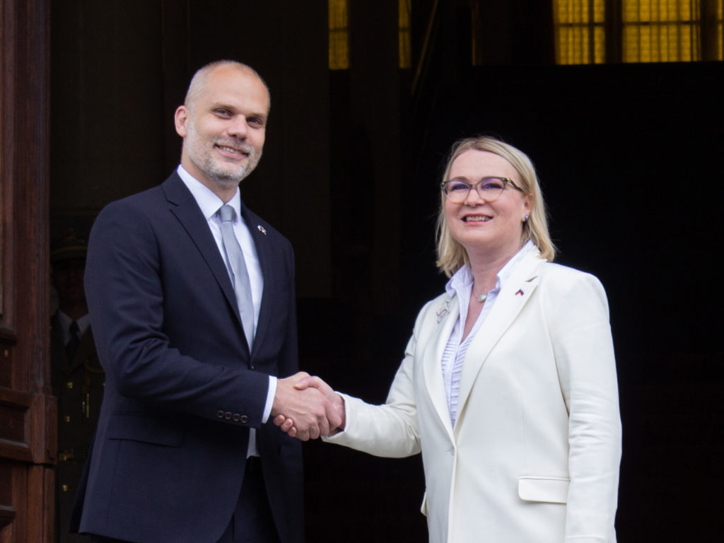 Štandard — Sklenár: Systém protivzdušnej obrany by mohla zaobstarať ...