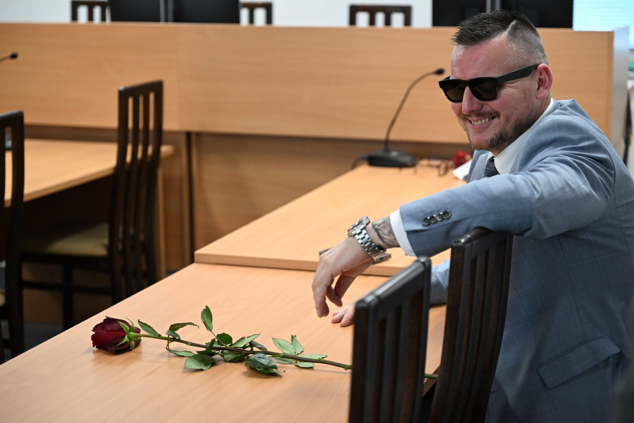 Premiér Fico zaprel Bombica. Nevie, kto to je